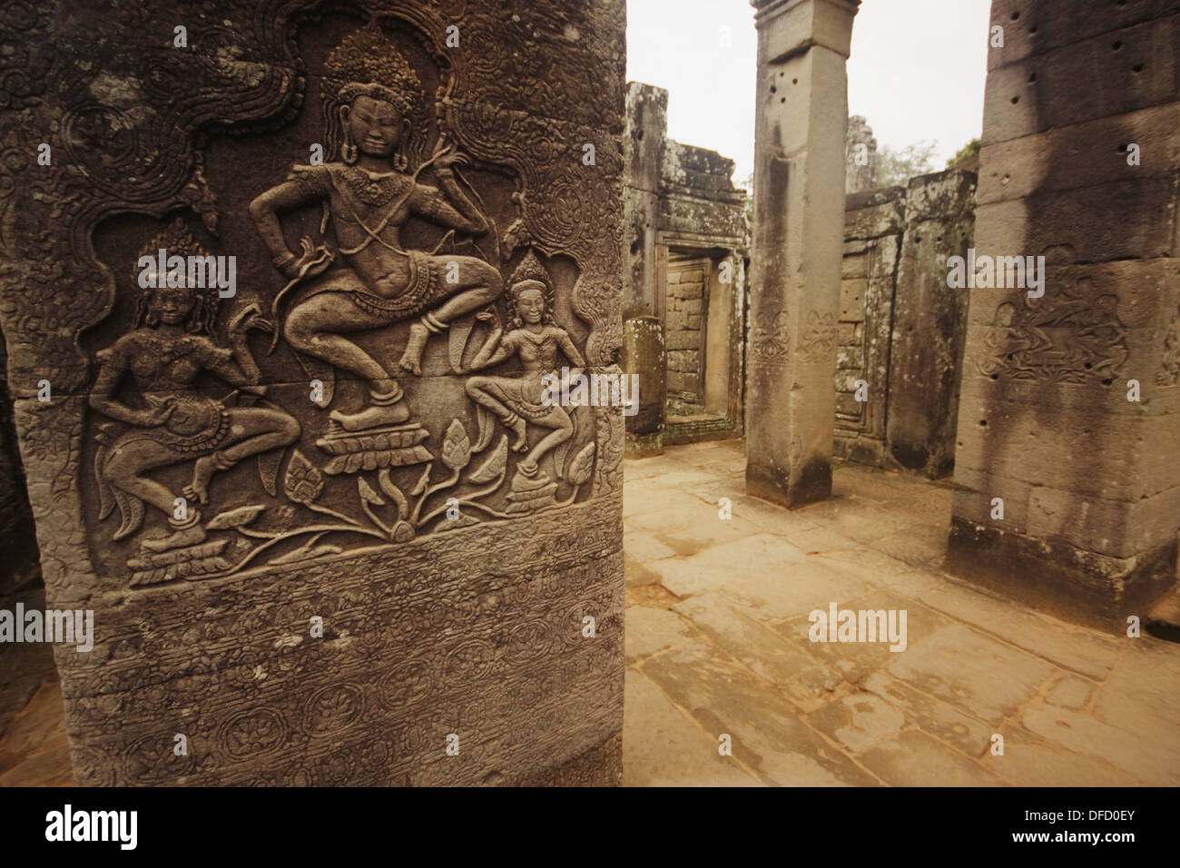 Angkor wat painting hi-res stock photography and images - Alamy