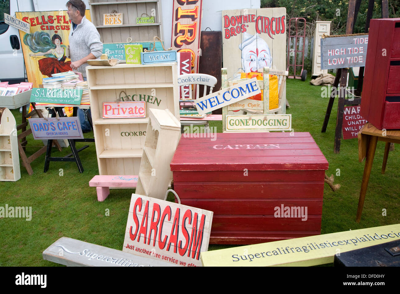 Car boot sale uk hi-res stock photography and images - Alamy