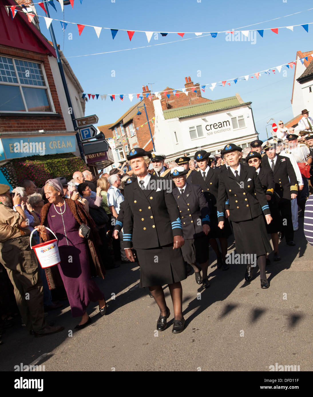 Parade at Sheringham 1940's weekend festival Stock Photo - Alamy