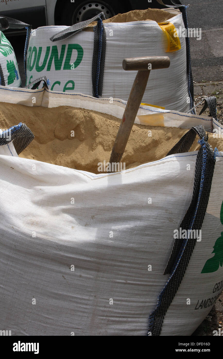 Builders Sand Stock Photos & Builders Sand Stock Images - Alamy