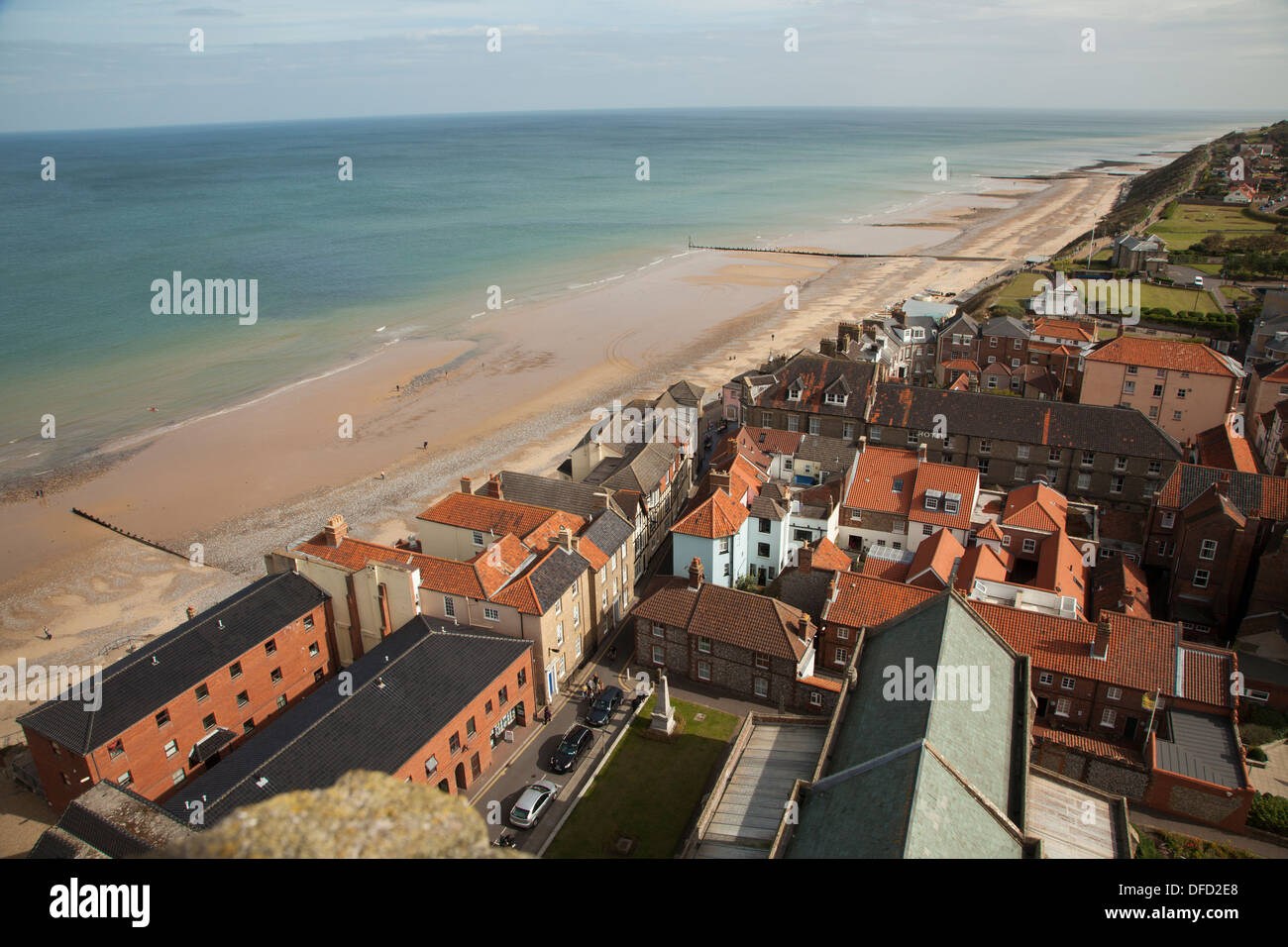 Top aerial view beach houses hi-res stock photography and images - Alamy