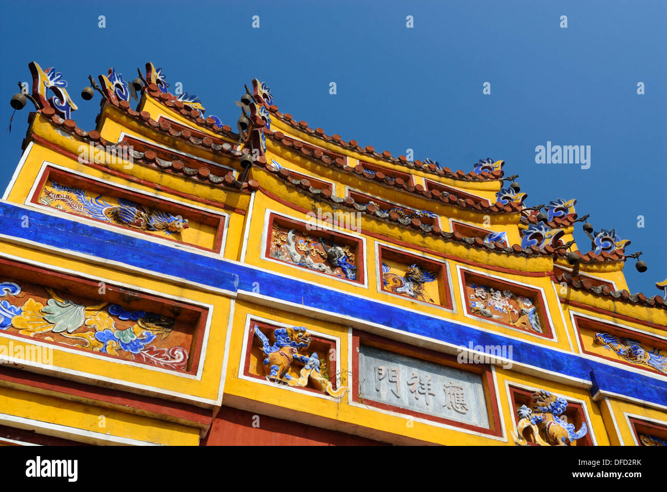 Hung mieu temple hi-res stock photography and images - Alamy