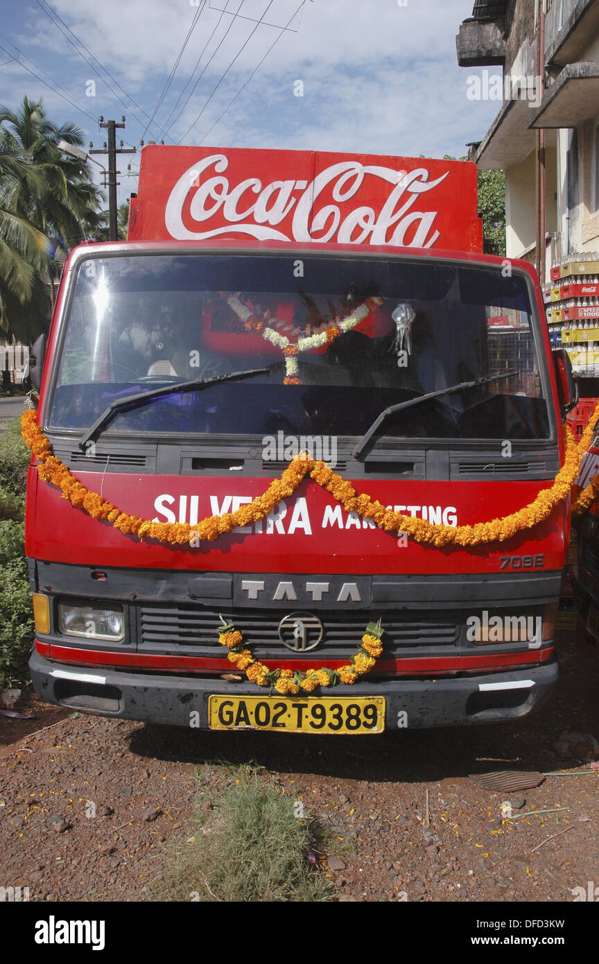 Coca cola truck india hi-res stock photography and images - Alamy