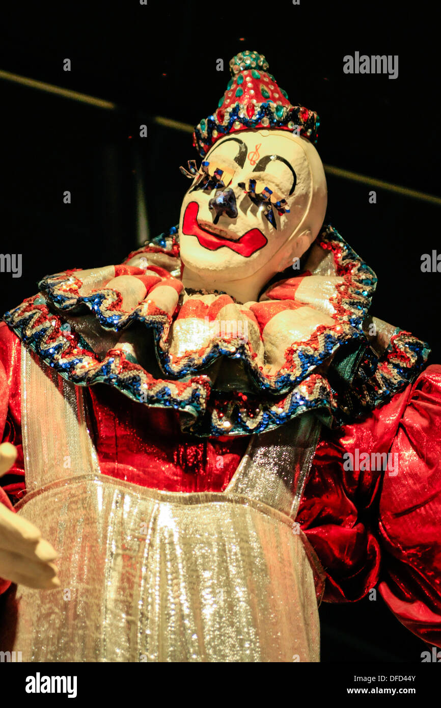 Clown Costume wearing Mannequin inside the Ringling Circus Museum ...