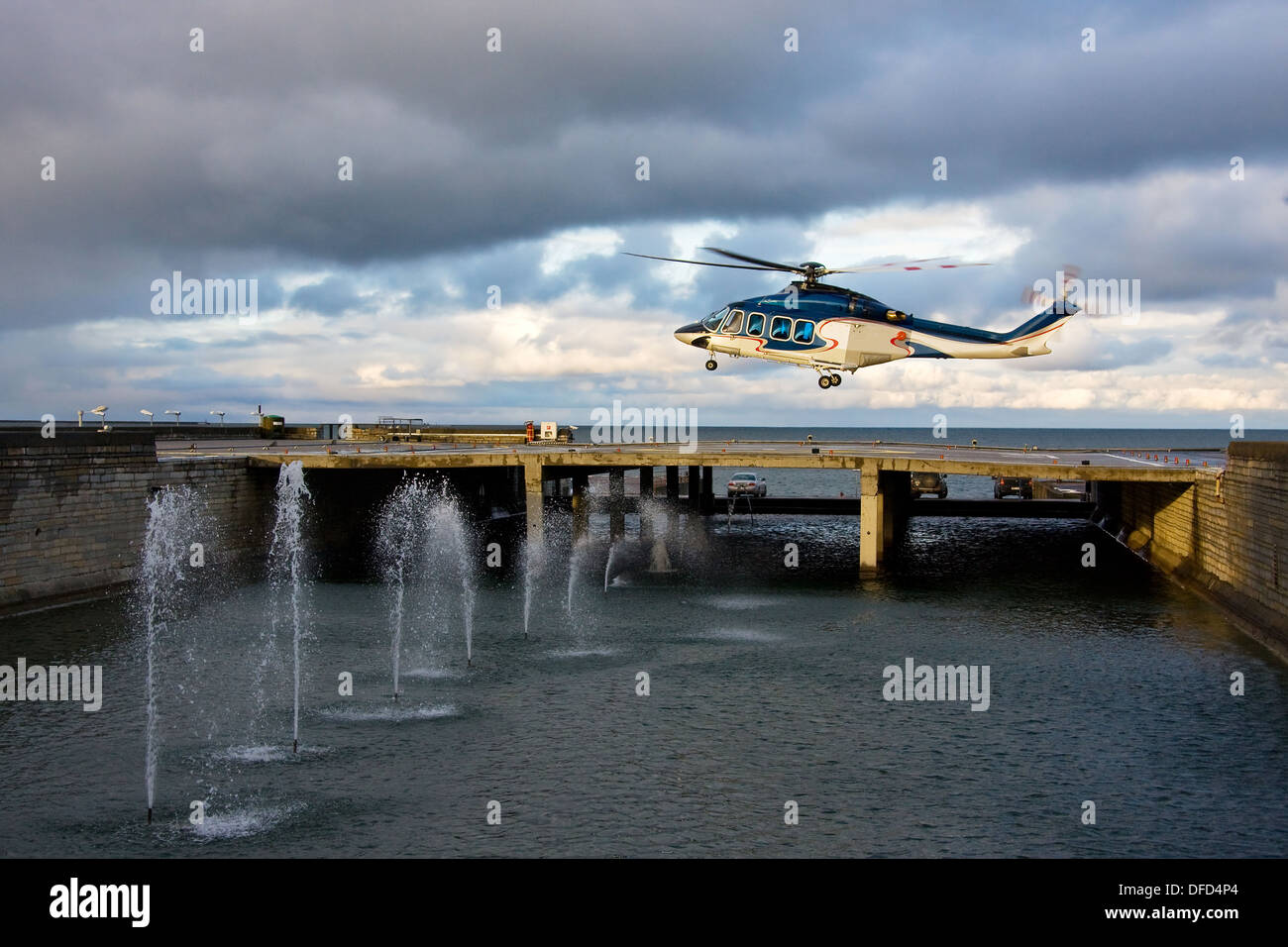 Landing platform helicopter hi-res stock photography and images - Alamy