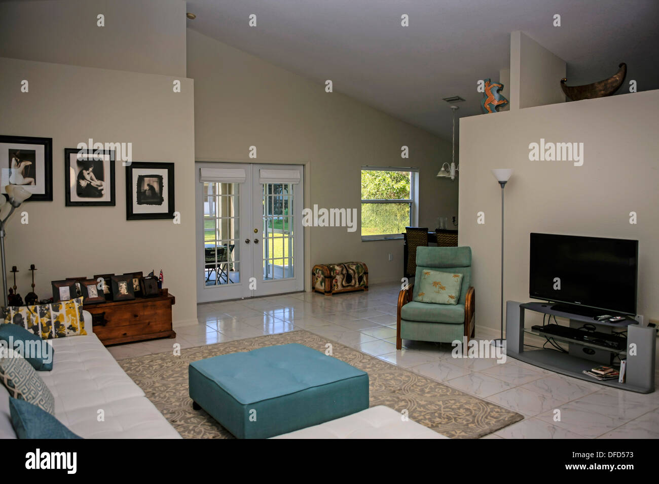 Florida Cathedral Ceiling Residential Home Stock Photo - Alamy