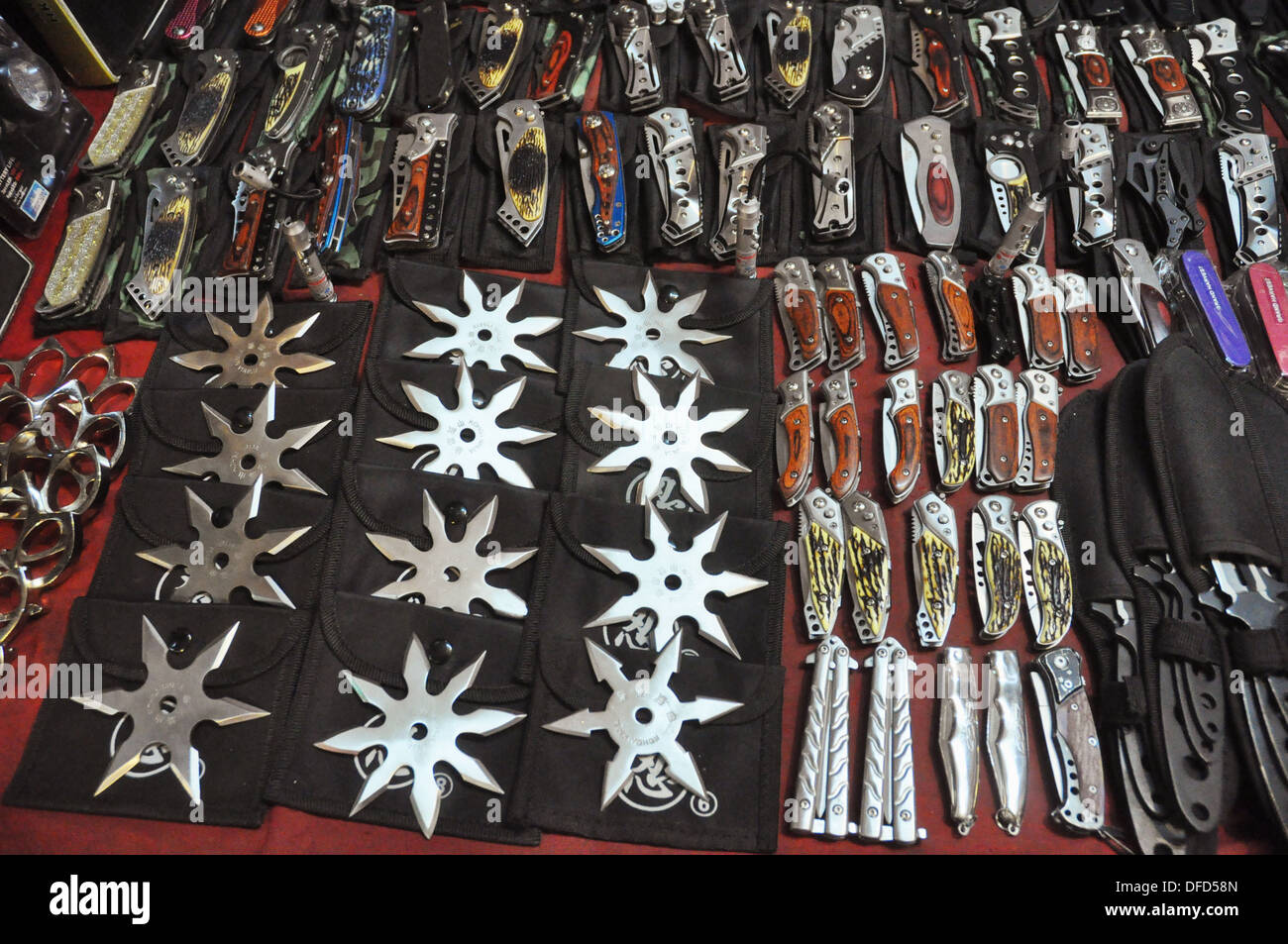 Weapons market stall hi-res stock photography and images - Alamy