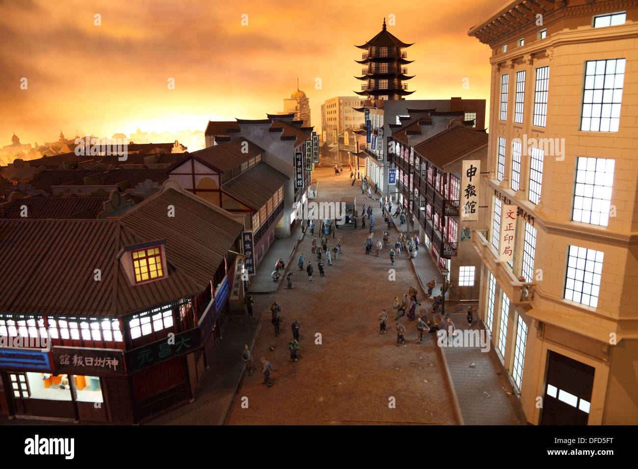 Old shanghai hi-res stock photography and images - Alamy
