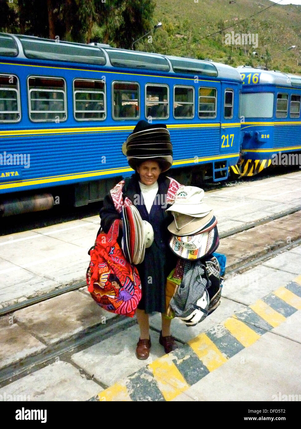 Vista dome train peru hi-res stock photography and images - Alamy