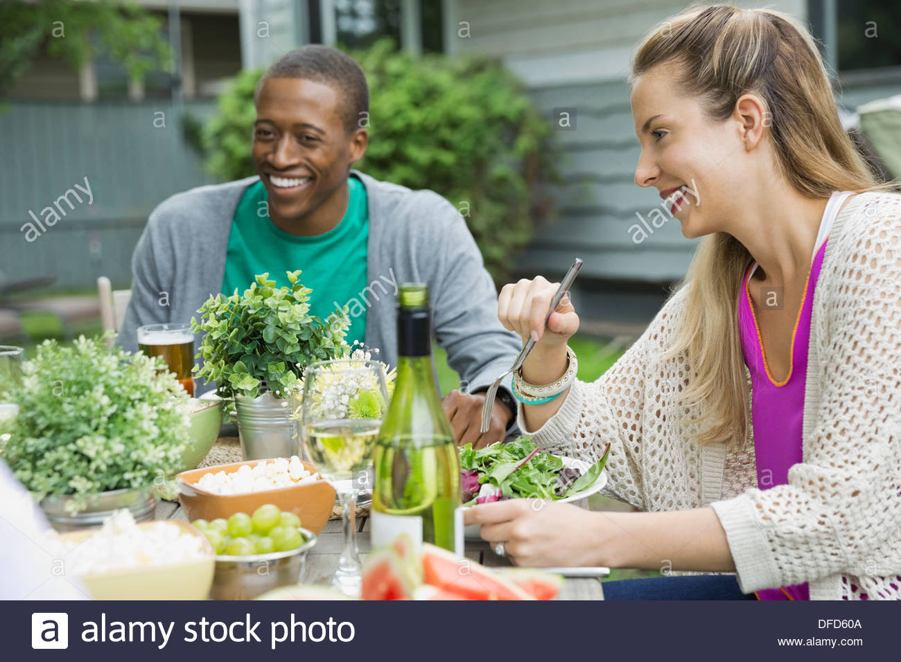 Meal friends hi-res stock photography and images - Alamy