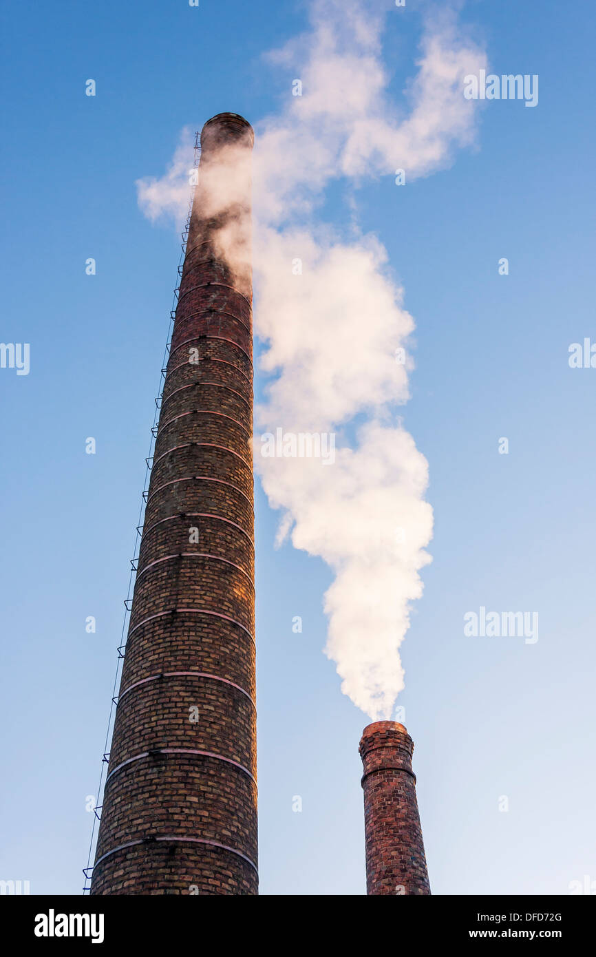 Chimney head hi-res stock photography and images - Alamy