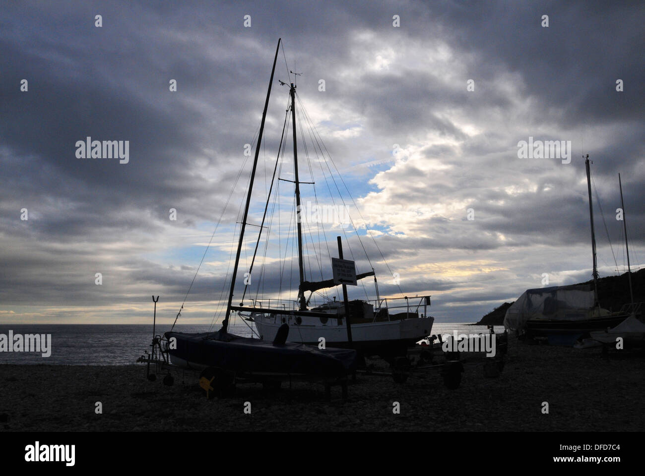 Lyme rocks hi-res stock photography and images - Alamy