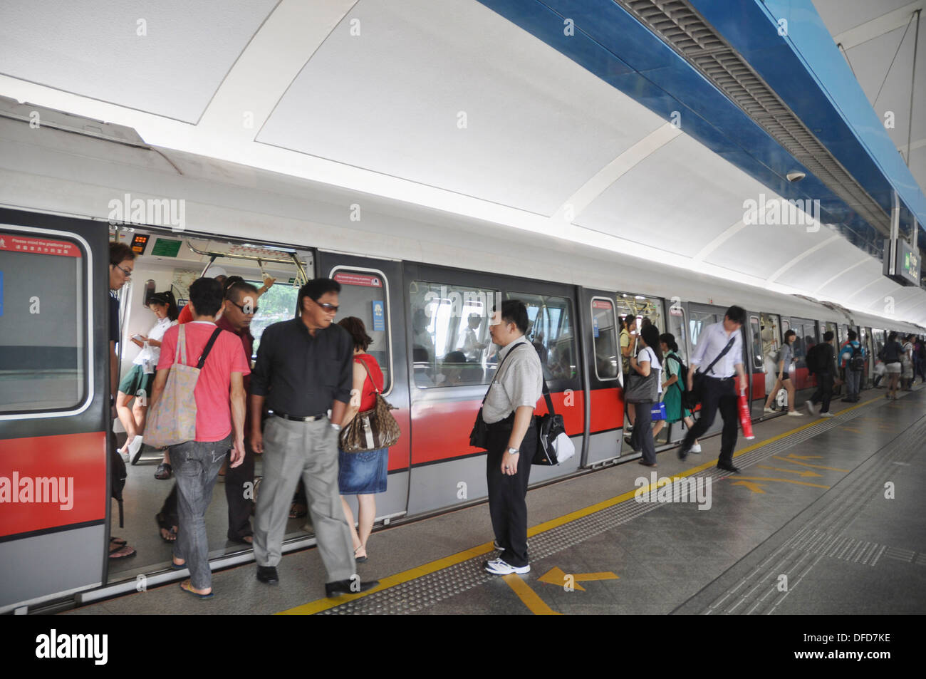 Mrt image hi-res stock photography and images - Alamy