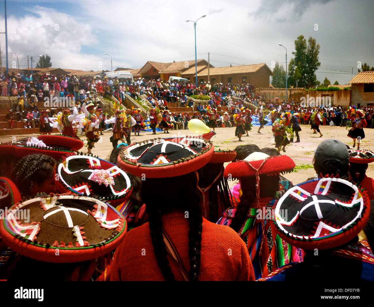 Chinchero plaza hi-res stock photography and images - Alamy