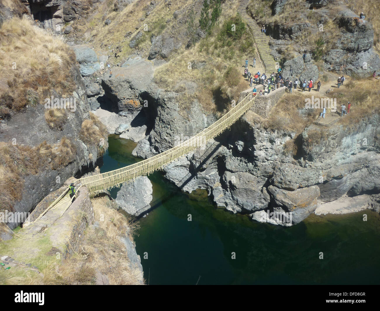 Inca rope bridge hi-res stock photography and images - Alamy