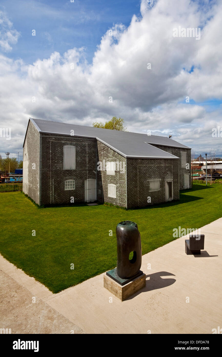 Open Air Sculpture Gallery Stock Photos & Open Air Sculpture Gallery ...