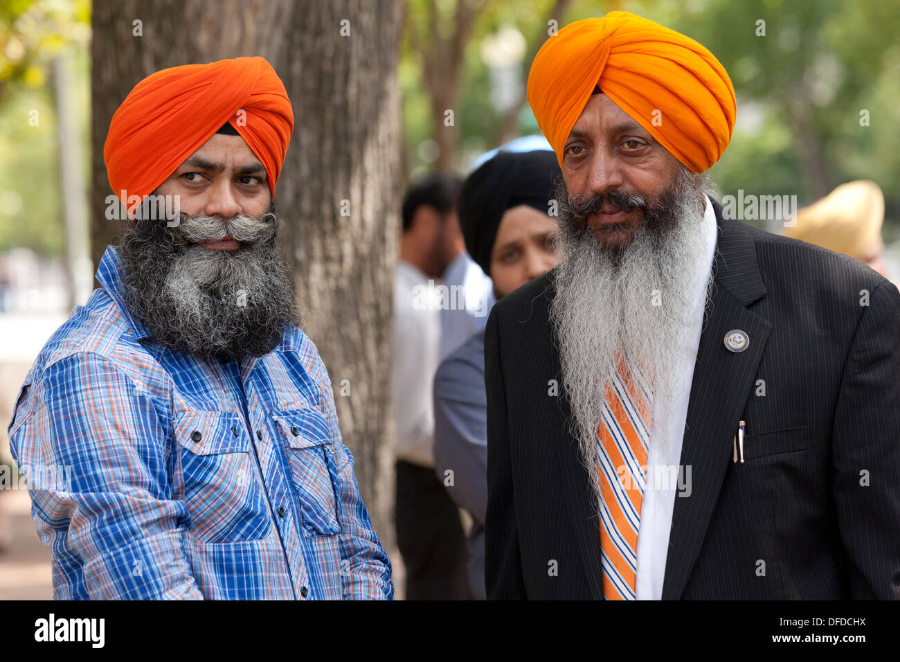 Sikh men hi-res stock photography and images - Alamy