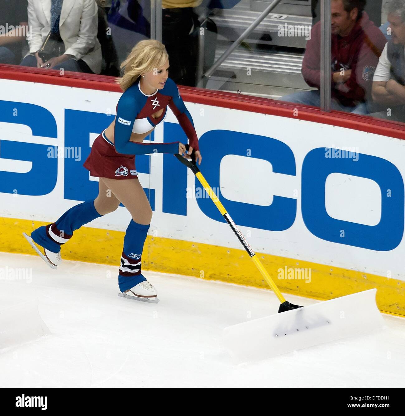 Denver, Colorado, USA. 2nd Oct, 2013. A Colorado Avalanche Ice Girl ...