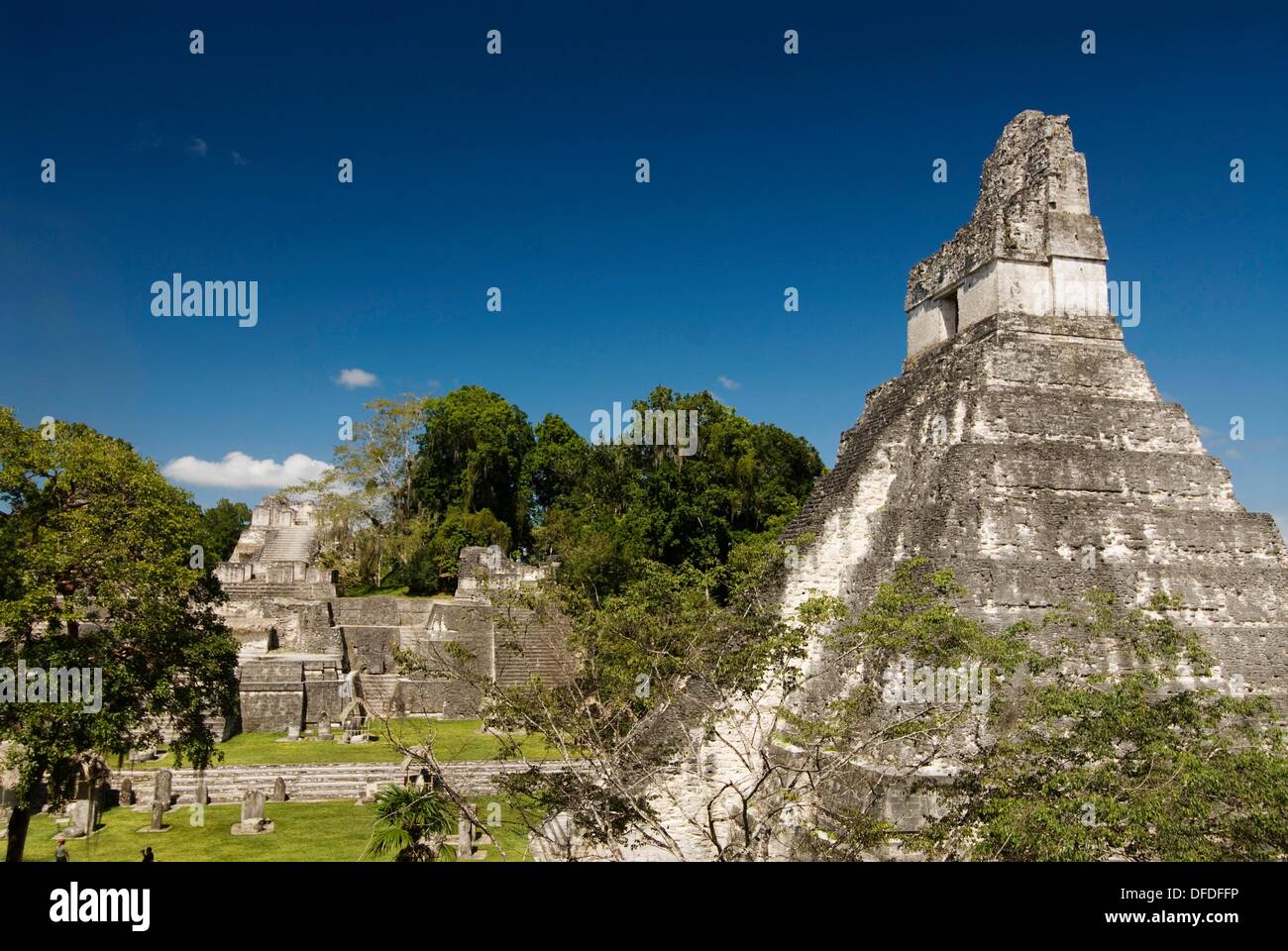 North acropolis maya ruins tikal hi-res stock photography and images ...