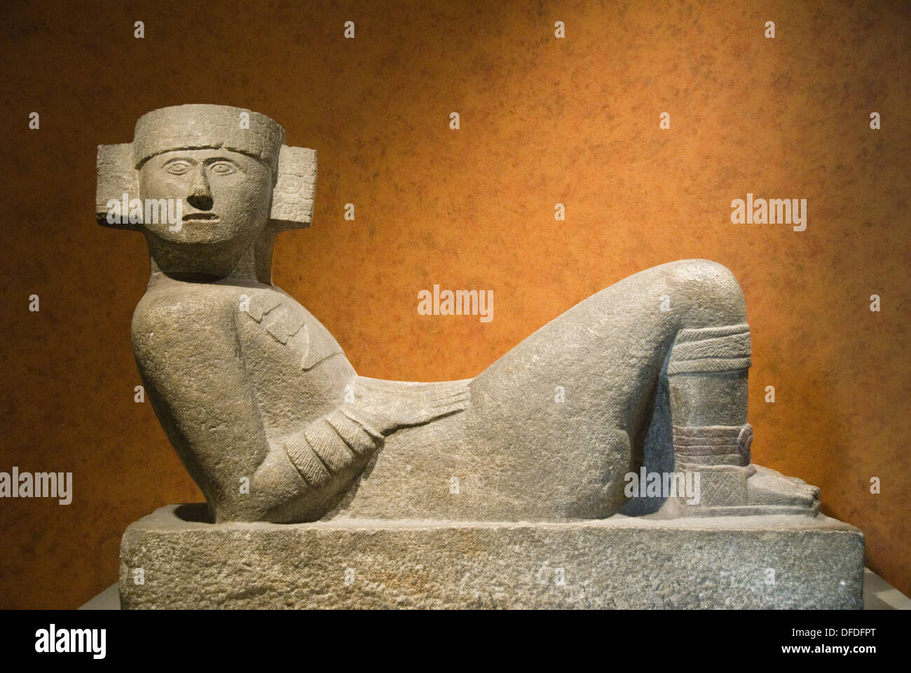 Chac mool stone sculpture hi-res stock photography and images - Alamy
