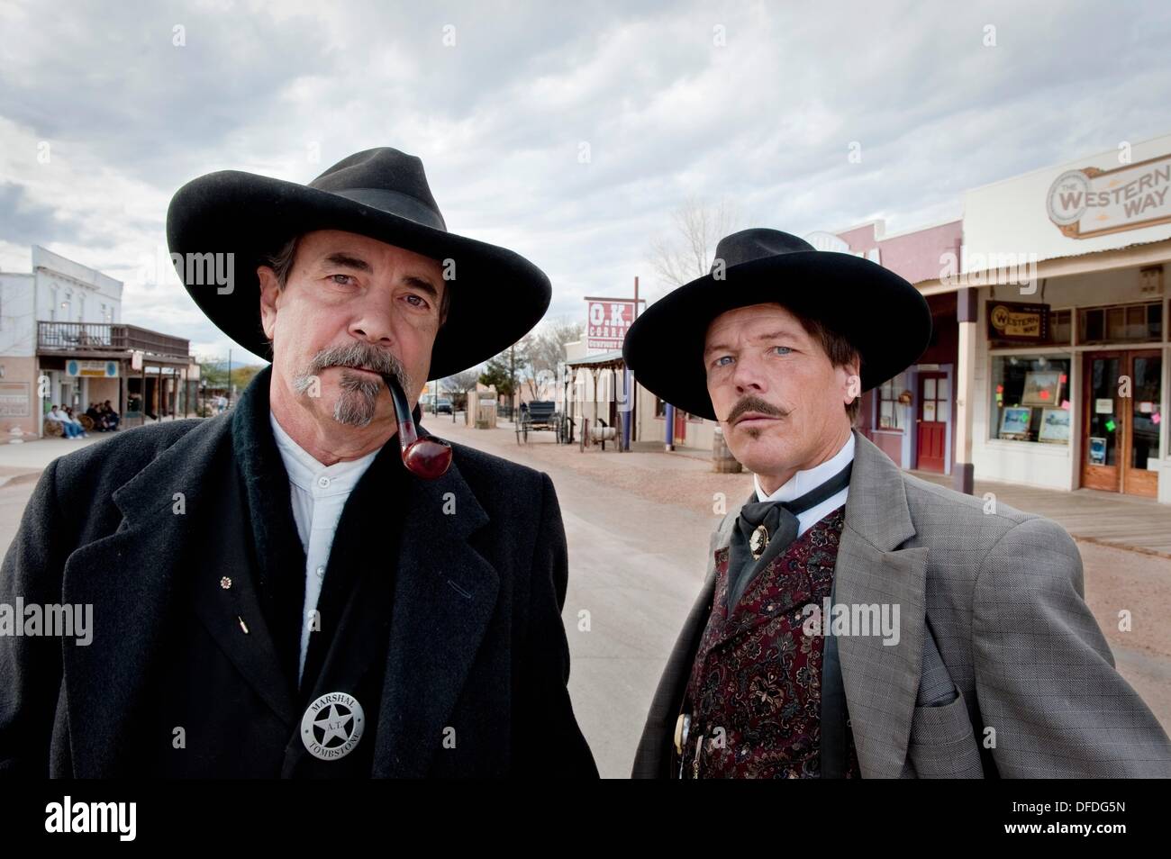 Wild west show actors hi-res stock photography and images - Alamy