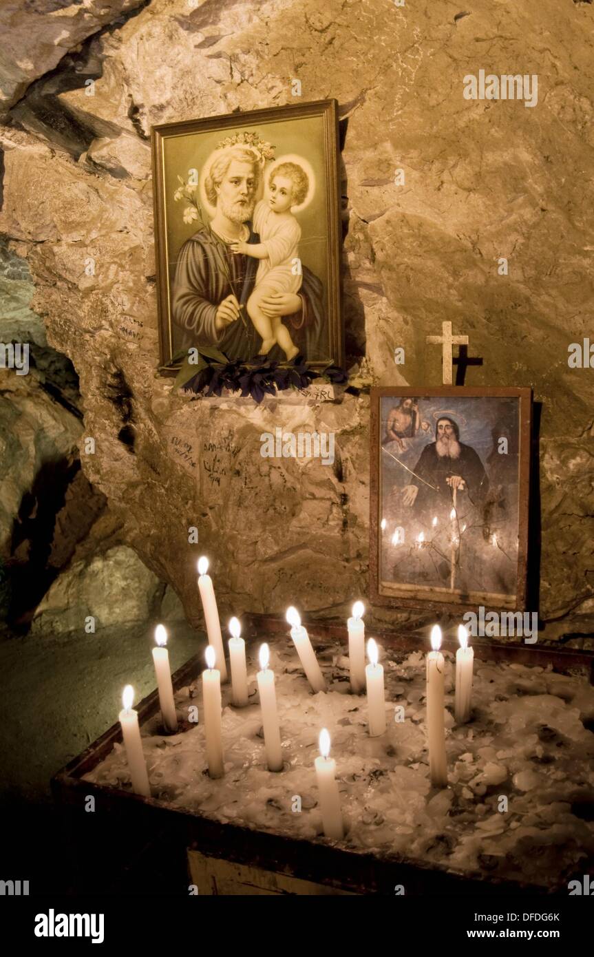 Lebanon kadisha valley cave monastery hi-res stock photography and ...