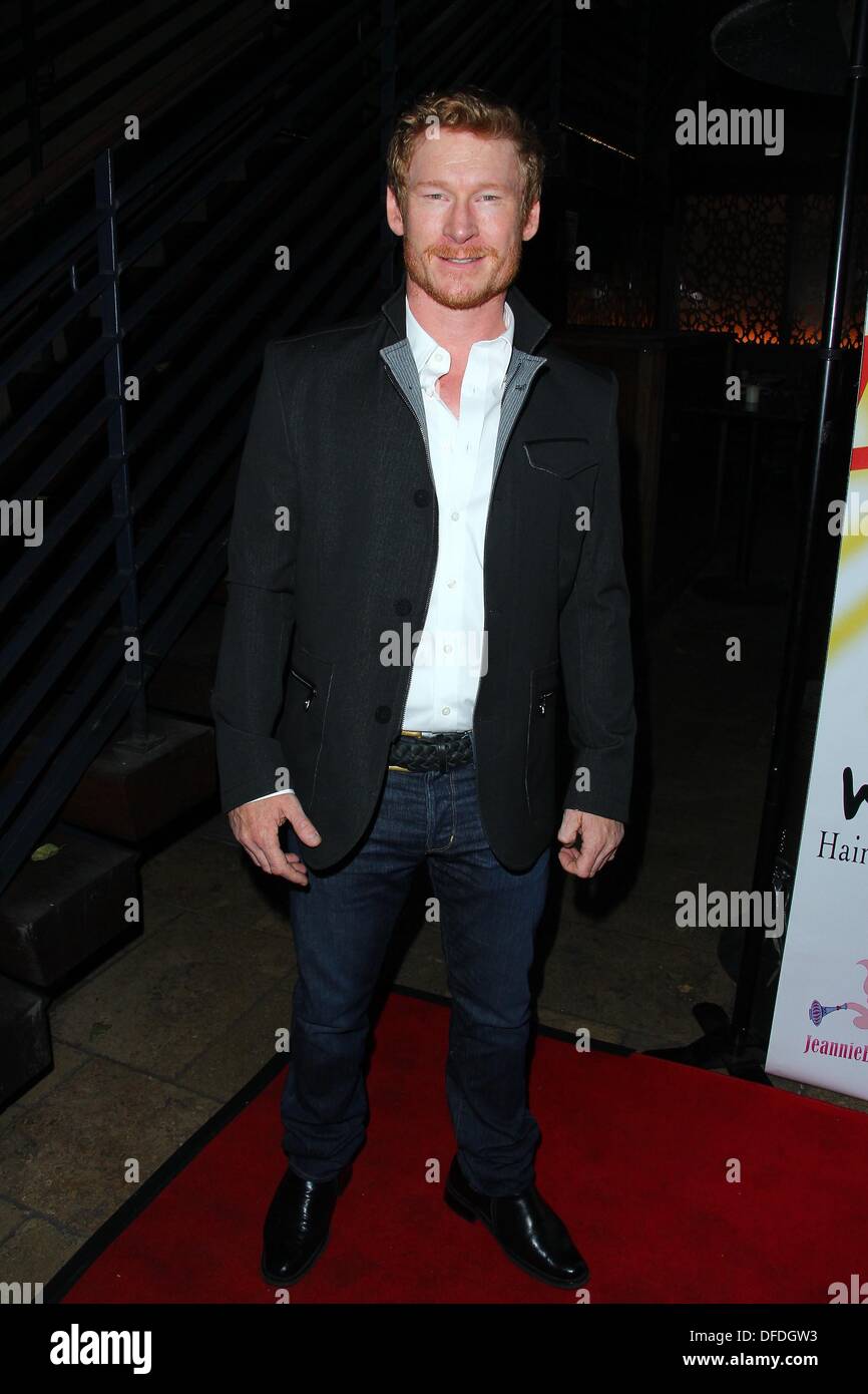 Zack ward hi-res stock photography and images - Alamy