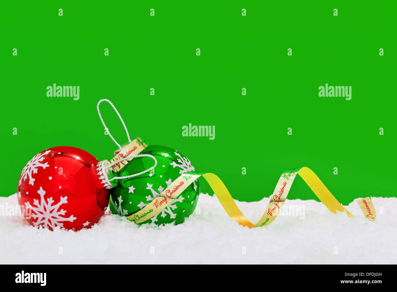 Green christmas baubles hi-res stock photography and images - Alamy