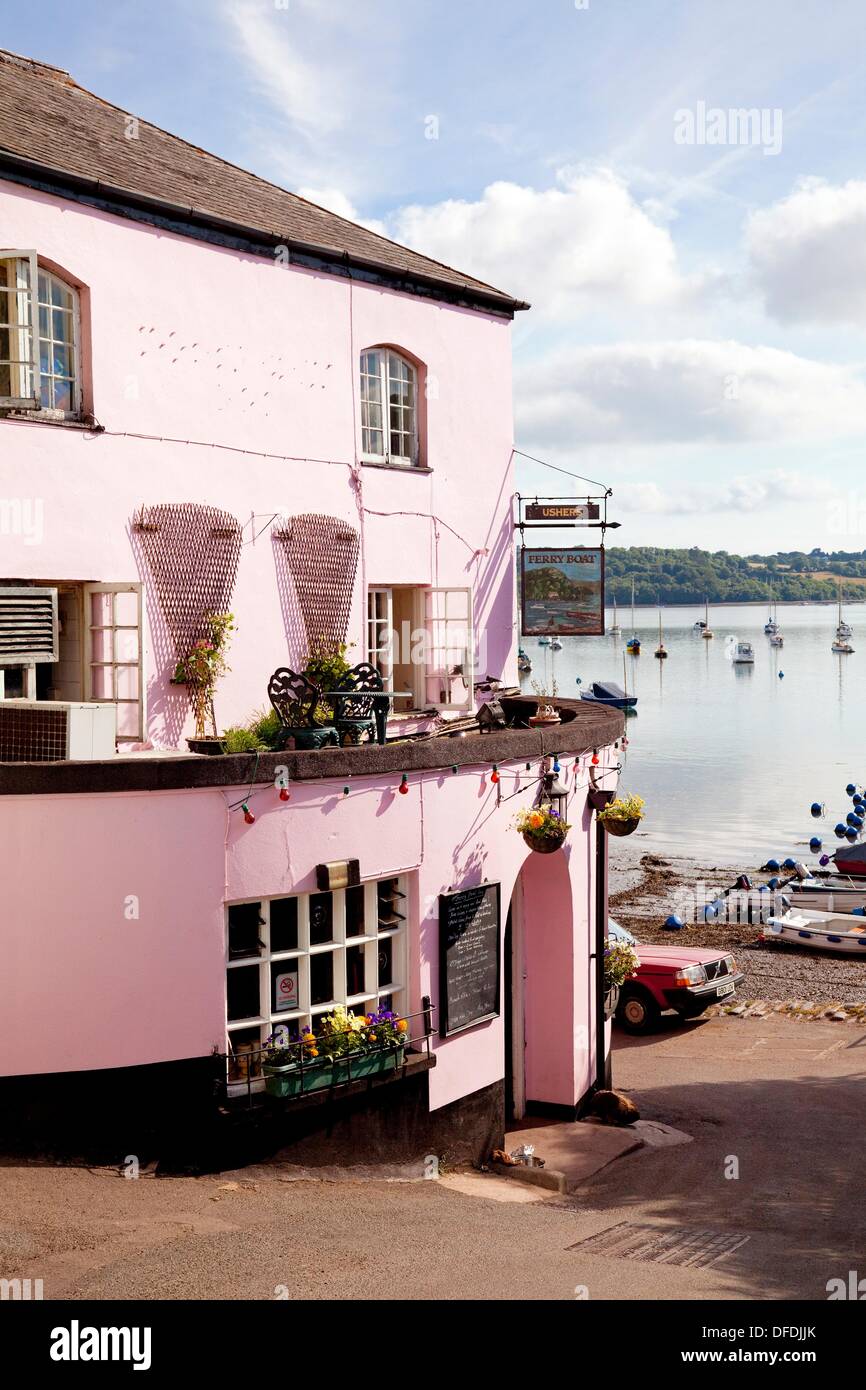 Old ferry boat inn hi-res stock photography and images - Alamy