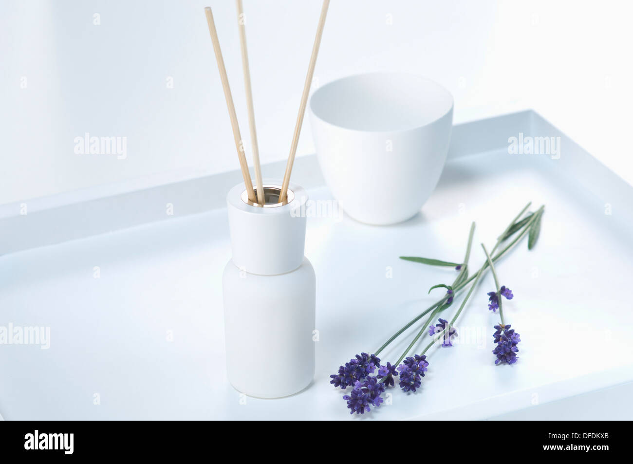 Diffuser with sticks hi-res stock photography and images - Alamy