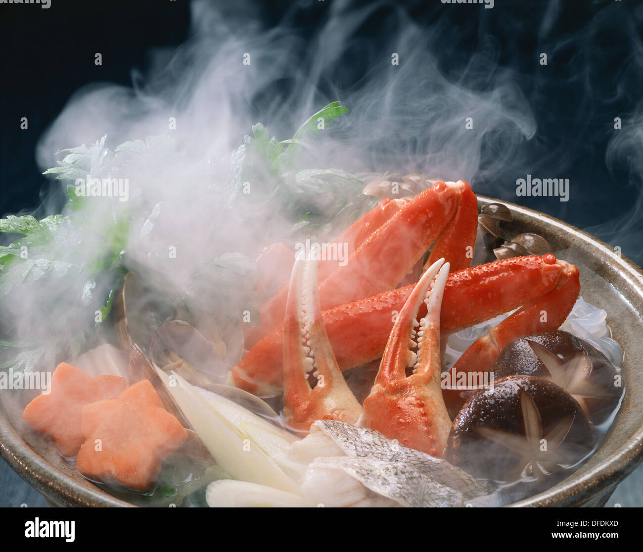 Suki seafood hi-res stock photography and images - Alamy