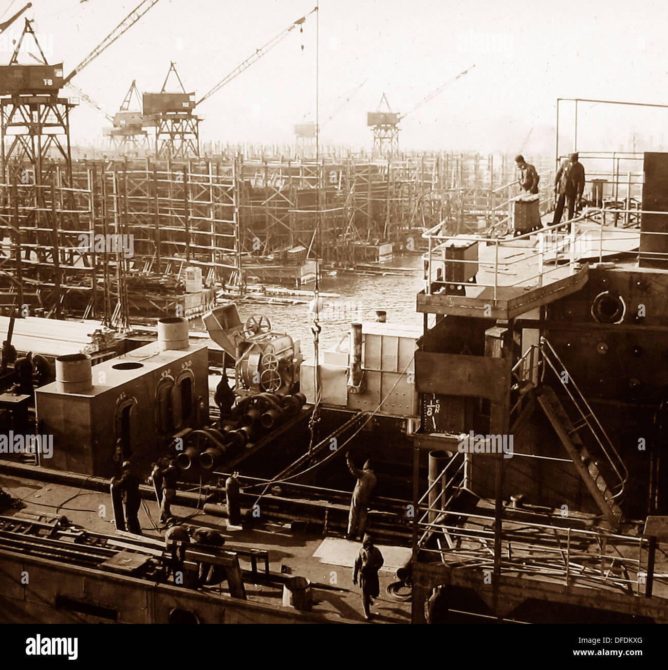 Building Liberty Ships in the USA Stock Photo - Alamy
