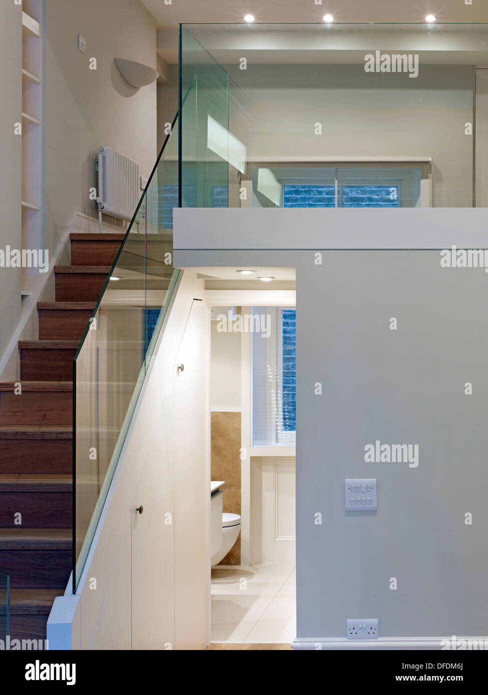 Blenheim Crescent, London, United Kingdom. Architect: Jerry Tate ...