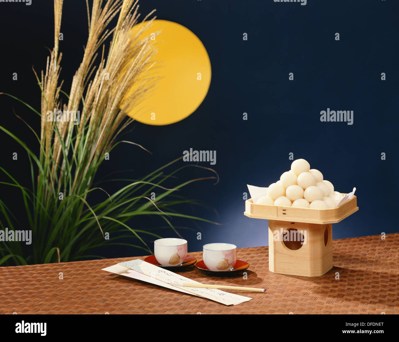 Tsukimi hi-res stock photography and images - Alamy