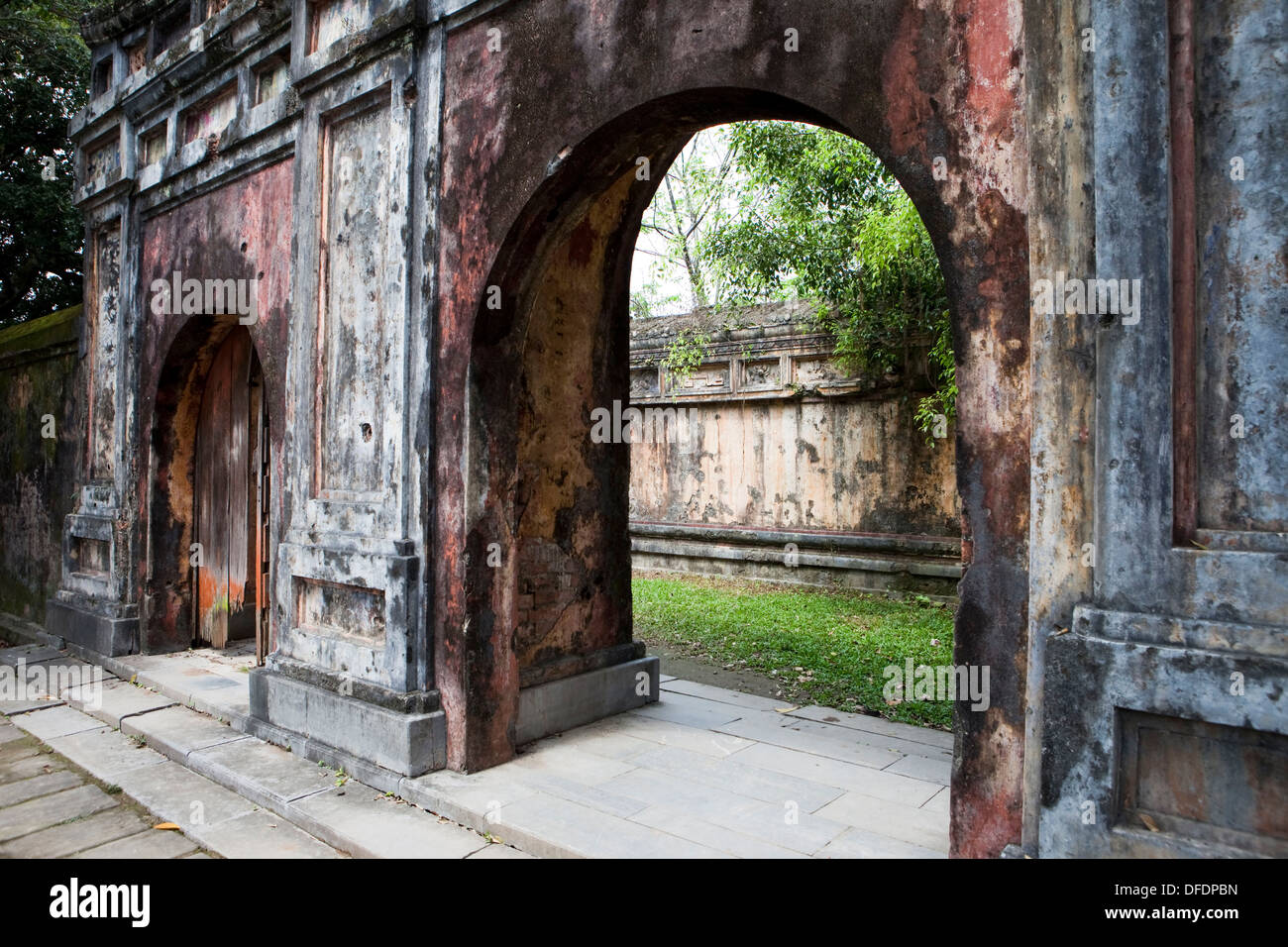 Noon gate at hue citadel hi-res stock photography and images - Alamy