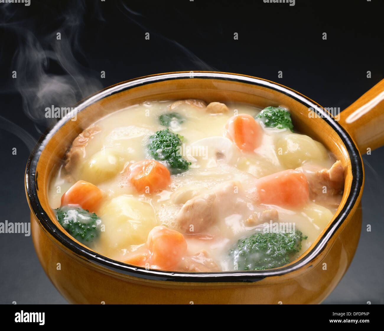 Food winter stew chicken cream hi-res stock photography and images - Alamy