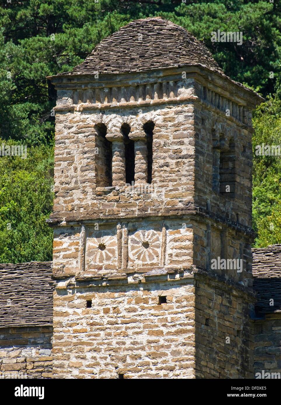 Mozarabic style hi-res stock photography and images - Alamy