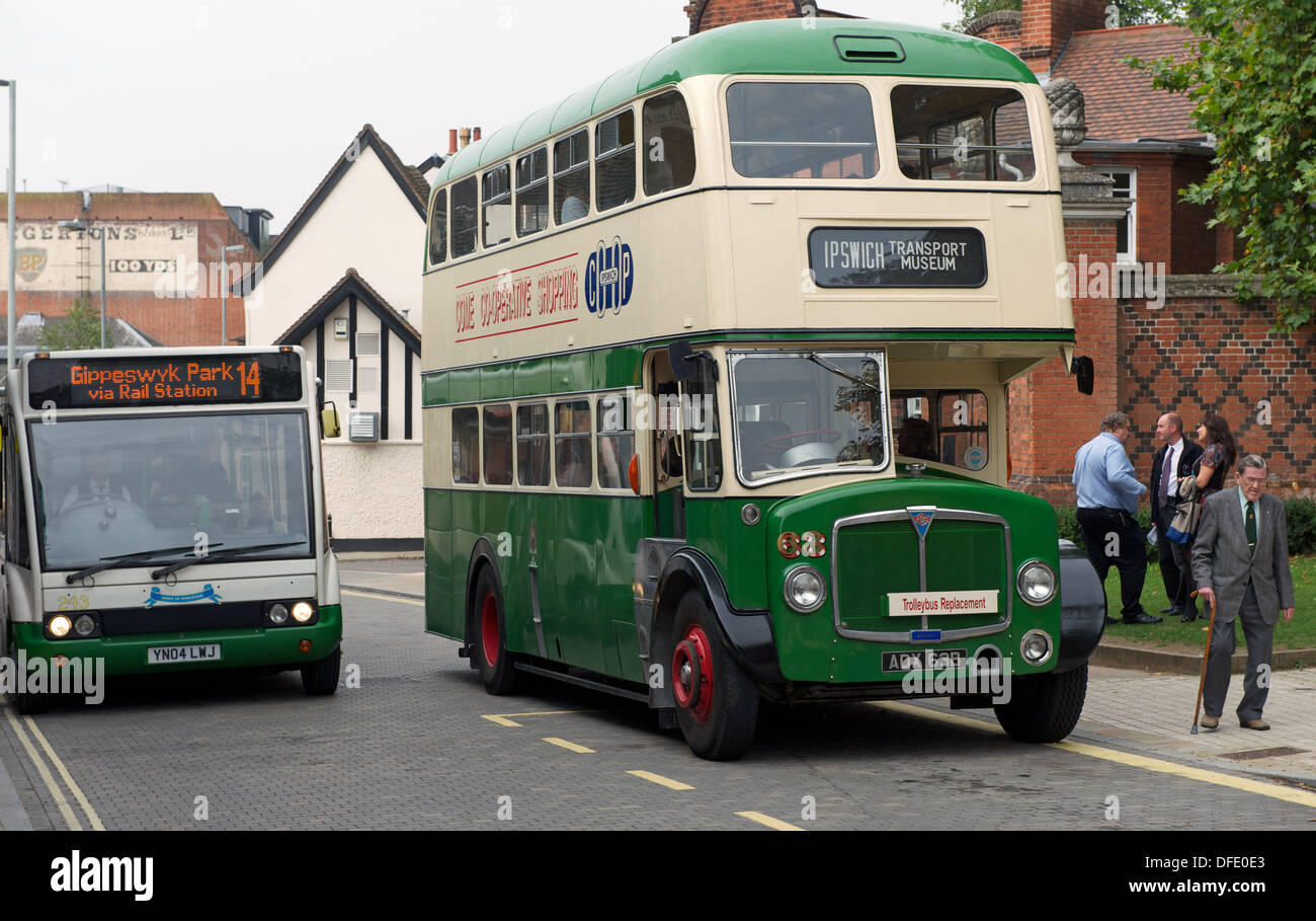 Vintage bus vintage transport uk bus uk buses uk hi-res stock ...