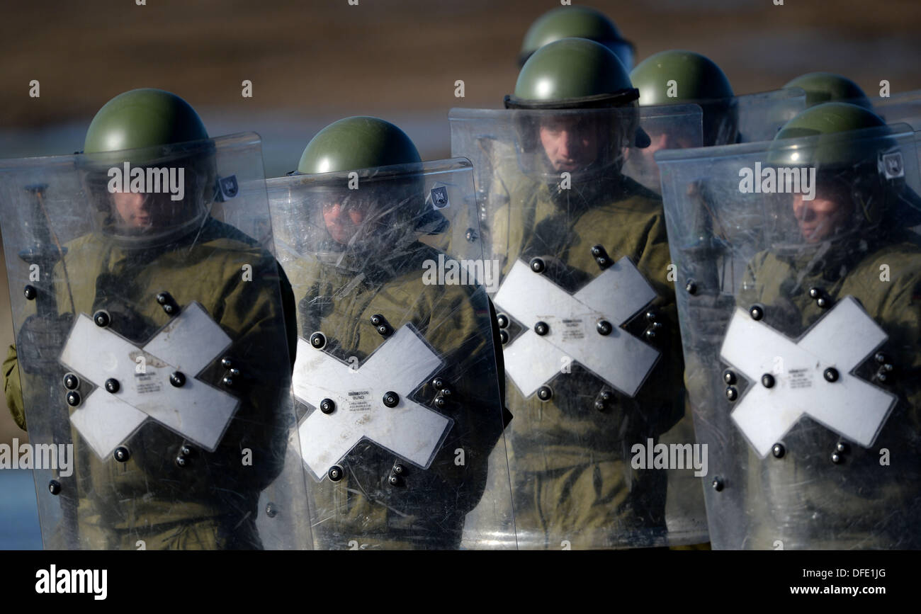 Military training areas hi-res stock photography and images - Alamy