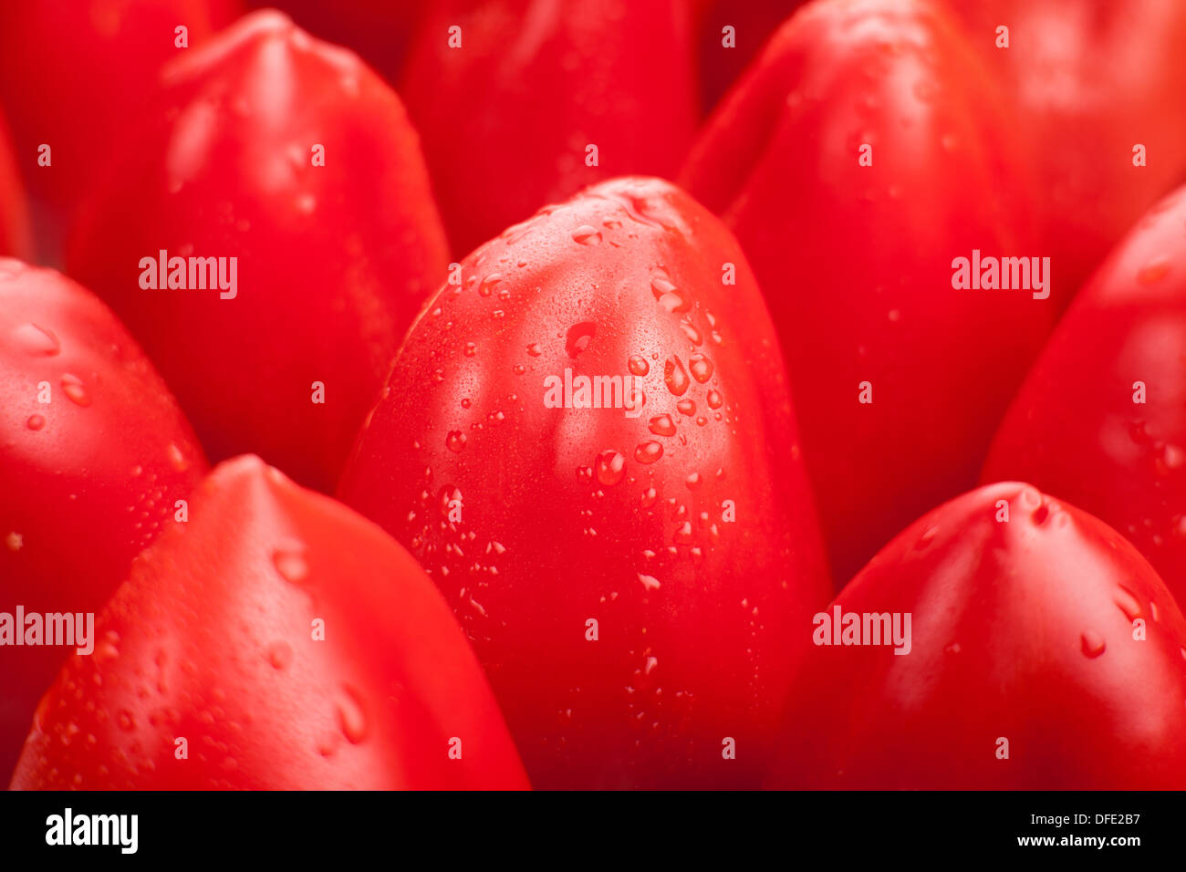 Red fresh bell pepper hi-res stock photography and images - Alamy