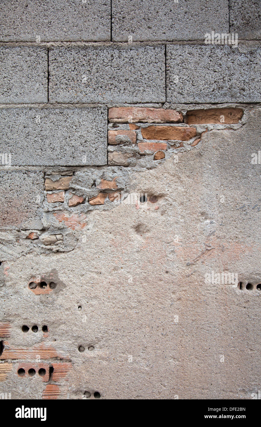 Exposed Wall Construction Stock Photo - Alamy