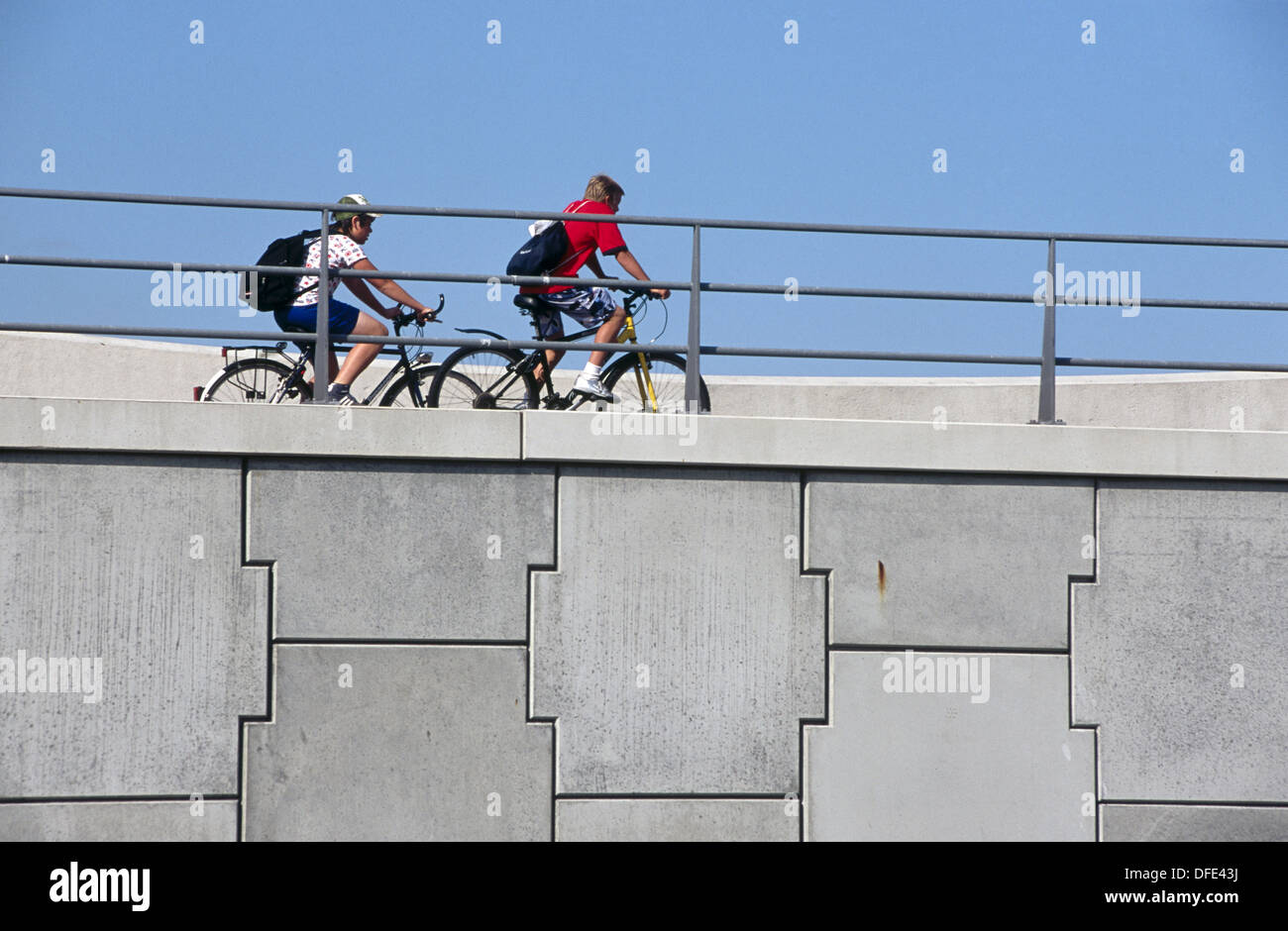 Holland path pathway concrete hi-res stock photography and images - Alamy