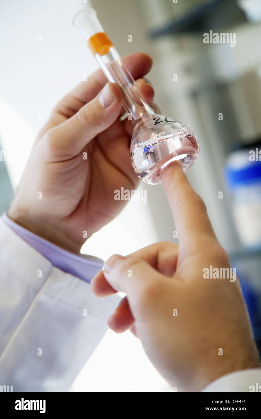 Research vertical hi-res stock photography and images - Alamy