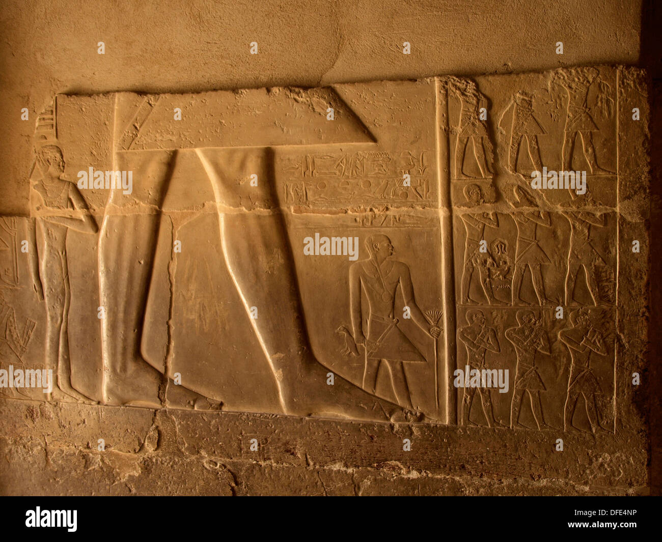 Relief in mastaba, Dashur, El Cairo, Egipto Stock Photo - Alamy