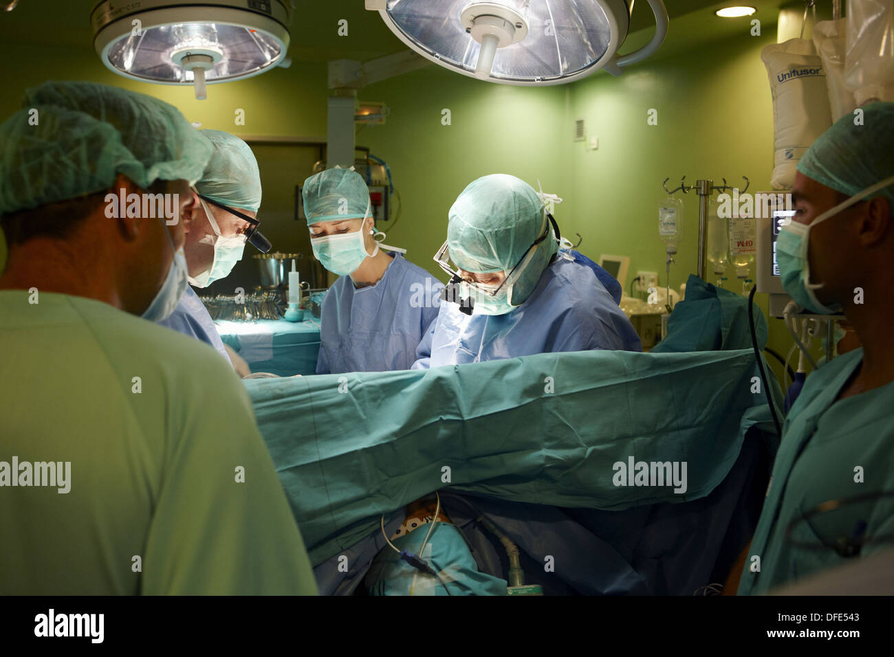 Aortic valve replacement hi-res stock photography and images - Alamy