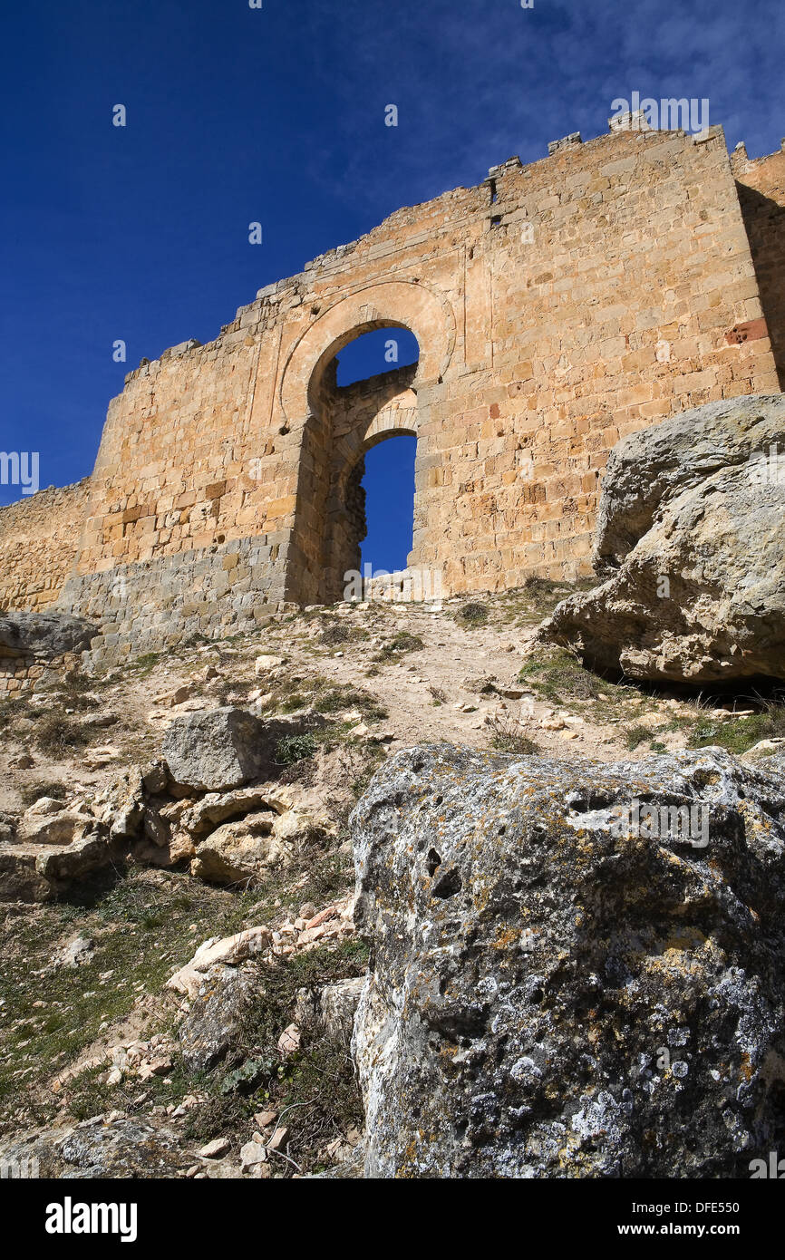 Ruins castle gormaz hi-res stock photography and images - Alamy