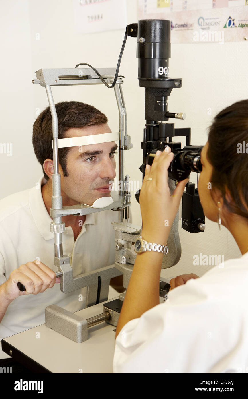 Biomicroscope ophthalmology hospital universitario de hi-res stock ...