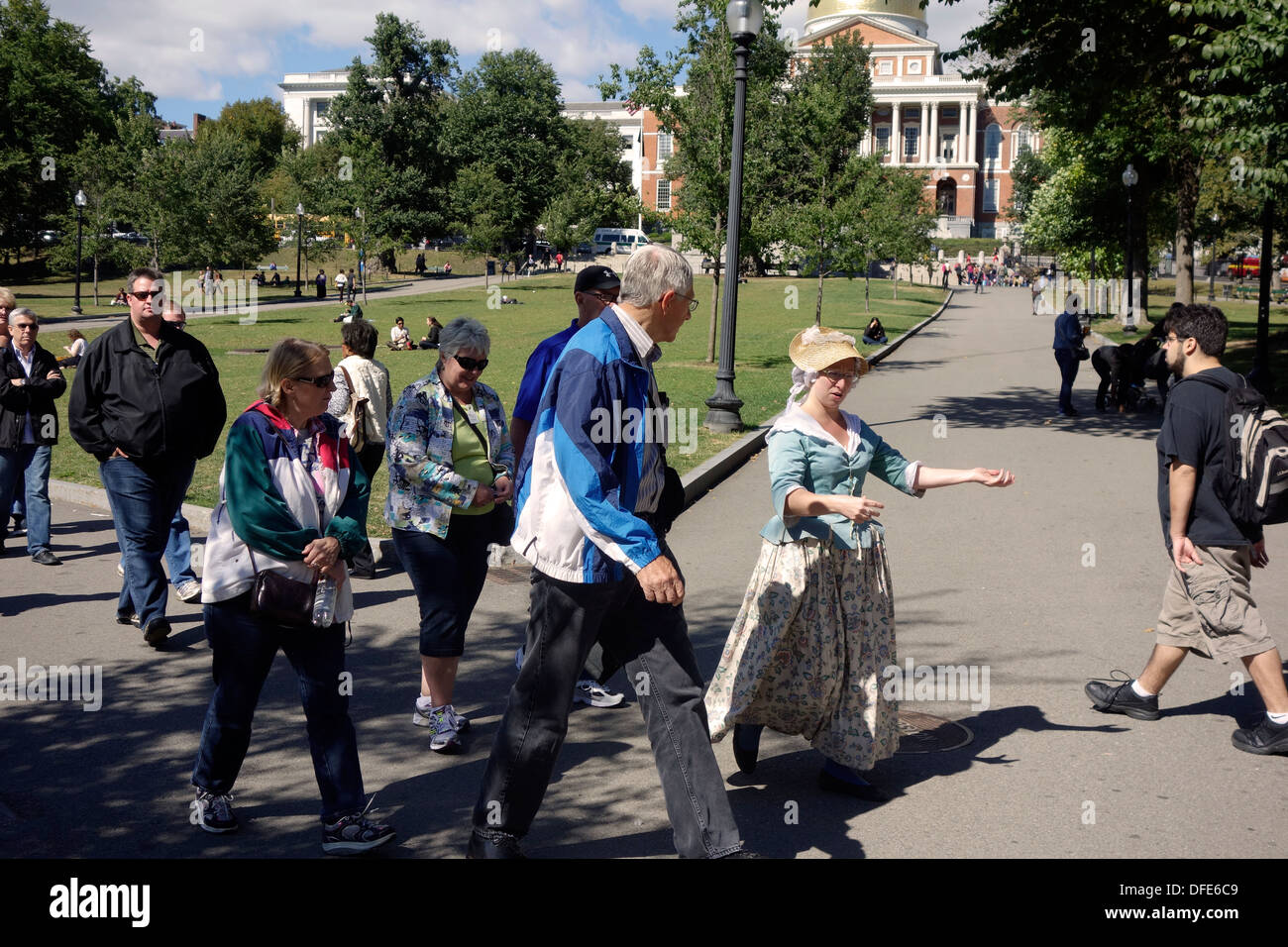 Costumed guide hi-res stock photography and images - Alamy