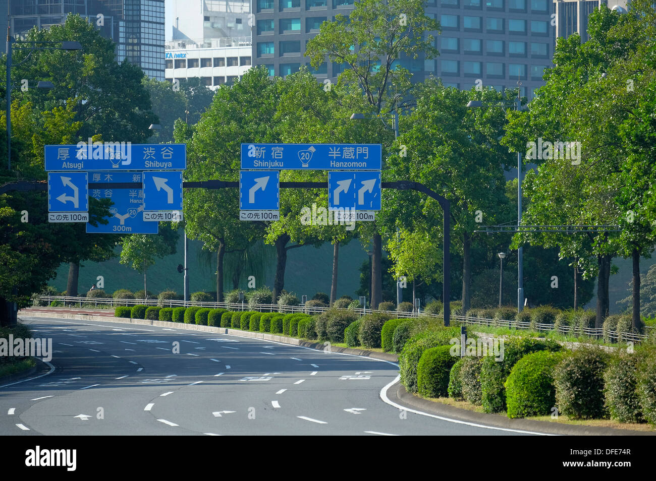 Roadway signs, Tokyo metropolitan area Stock Photo - Alamy
