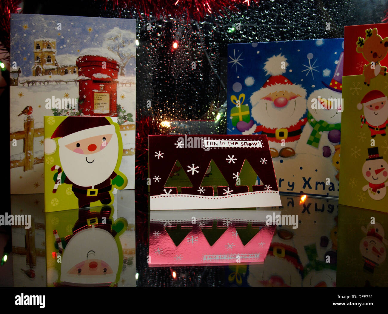 Christmas cards hi-res stock photography and images - Alamy